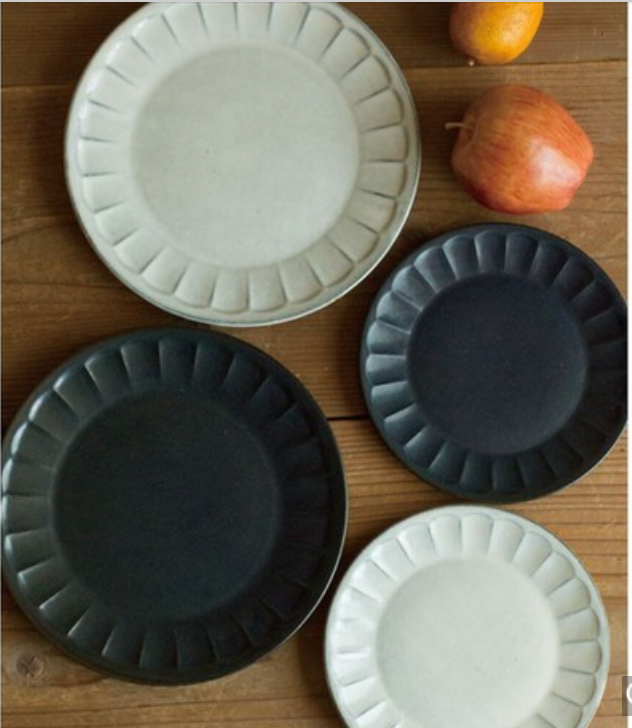 TOJIKI TONYA Margaret Round Plate | NestYah Home